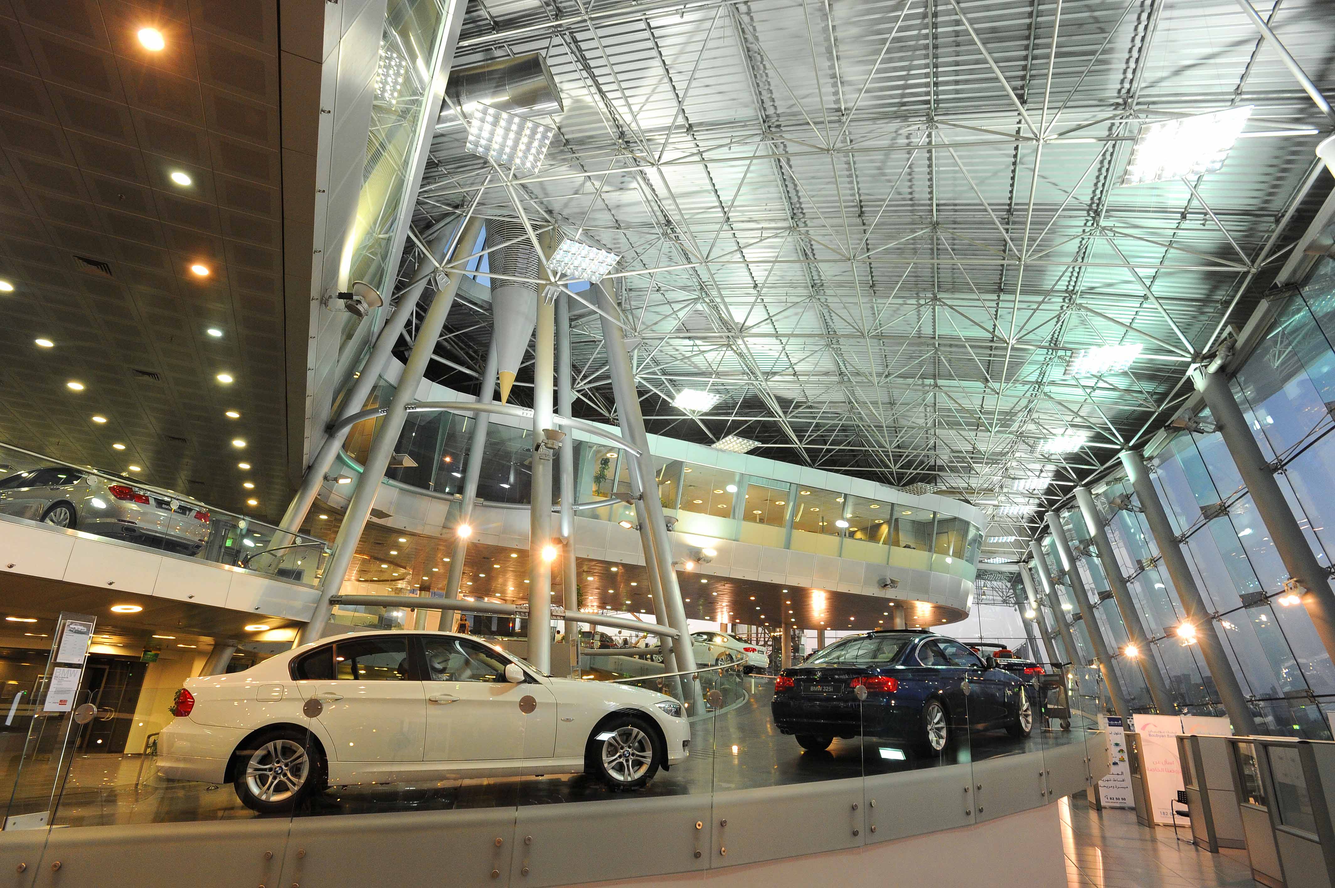 BMW Showroom SSH